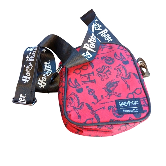 Loungefly | Bags | Hogwarts Essentials Harry Potter Crossbody Bag ...